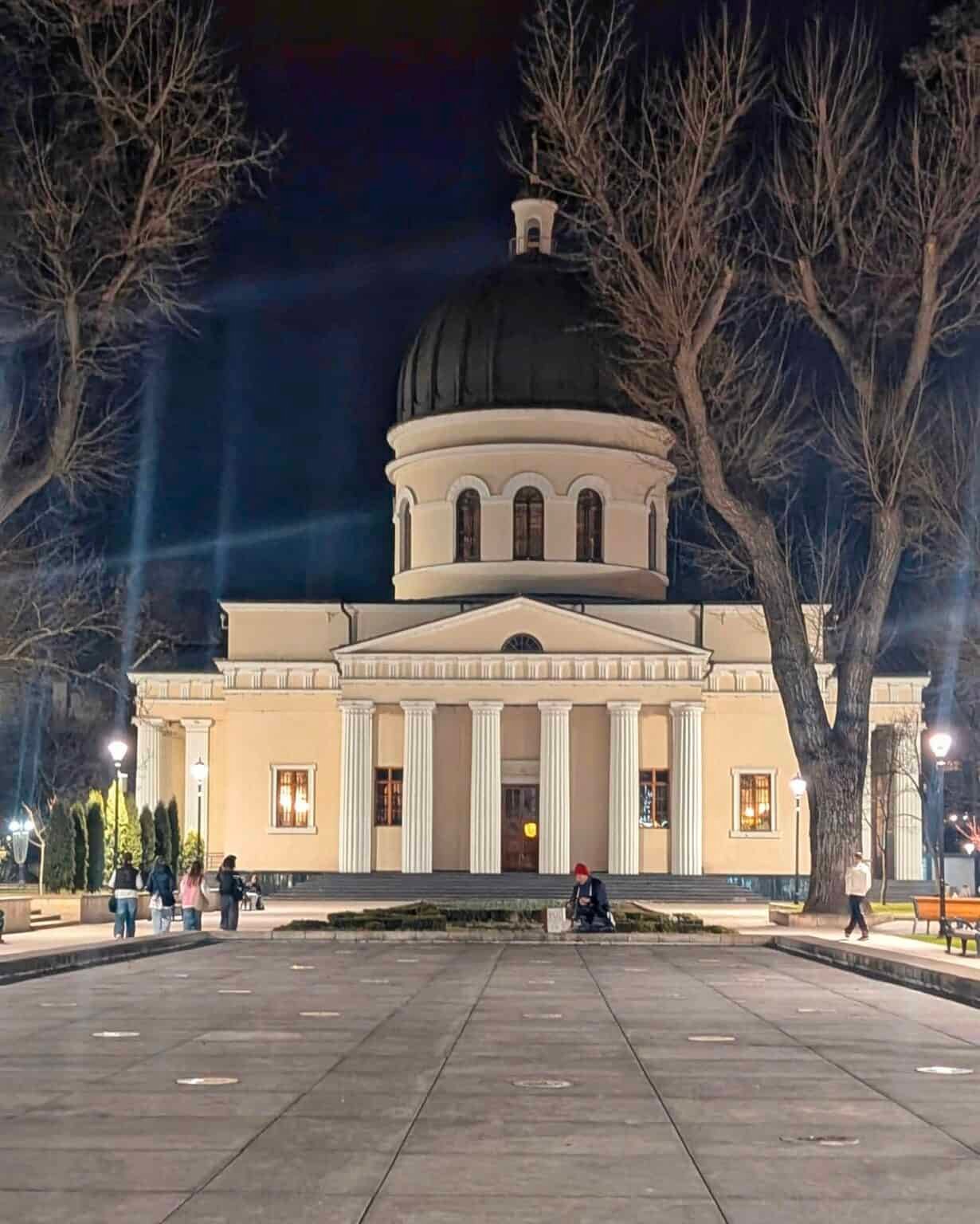 Best Things to Do in Chisinau, Complete City Guide with maps