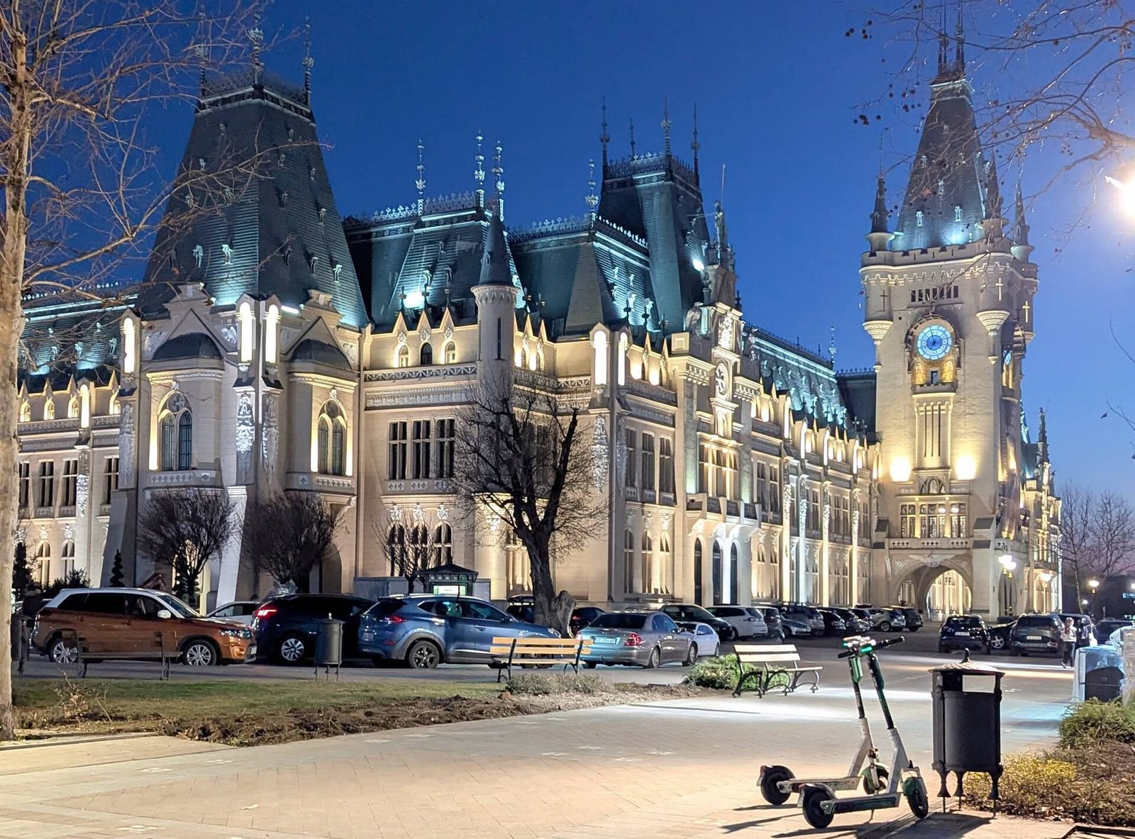 Best Things to Do in Iasi, Complete City Guide with maps